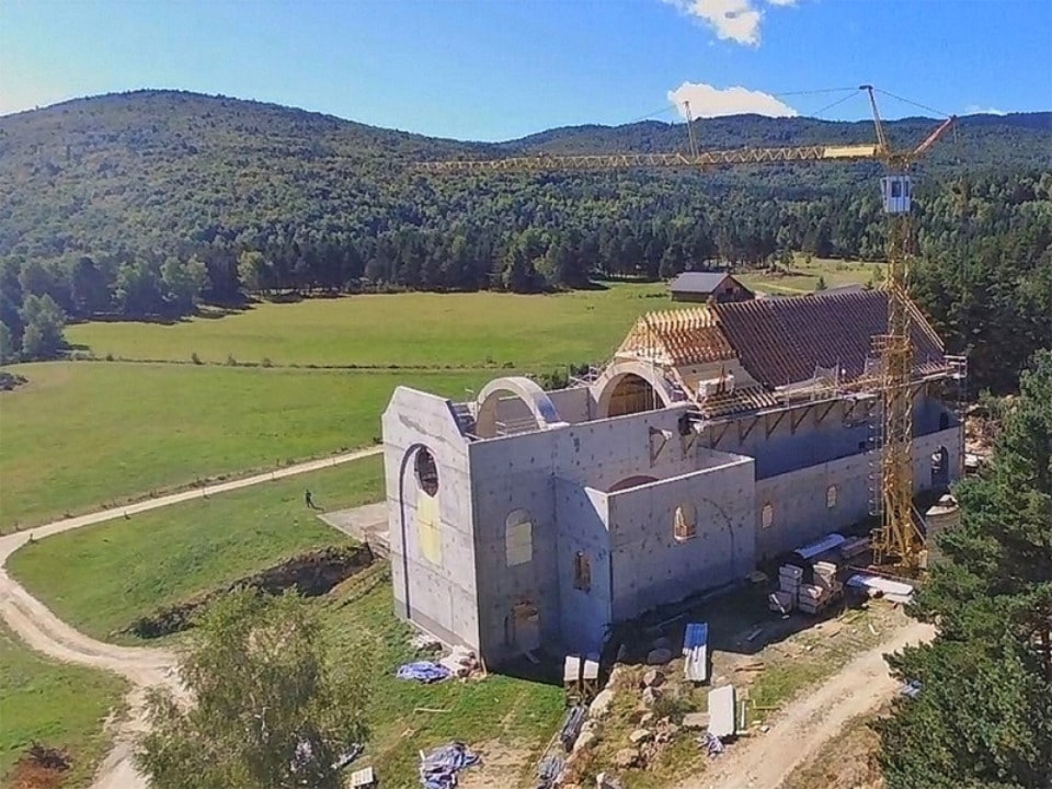 Un nuevo monasterio benedictino a menos de una hora de la frontera ...
