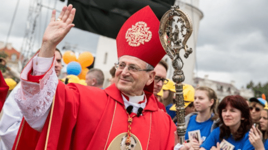 Muere el cardenal Angelo Amato