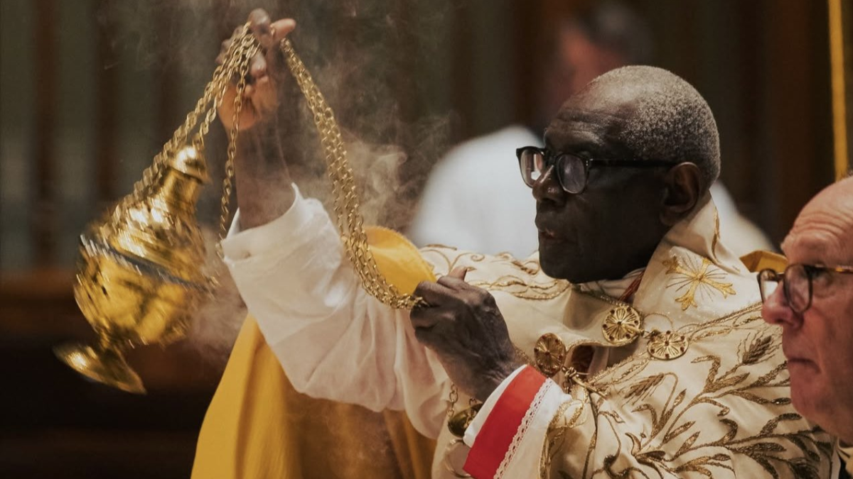 Cardinal Sarah: “The traditional liturgy unites us to the Church of all ...