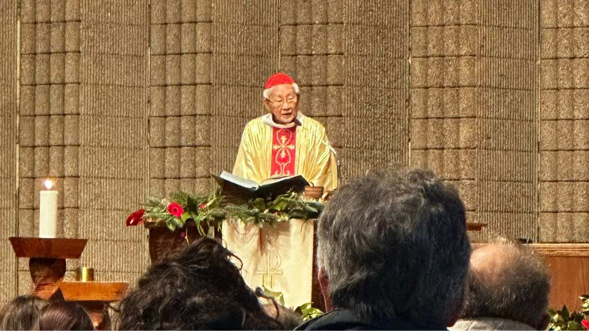 Le cardinal Zen arrive à Rome et est reçu en audience privée par Léon ...