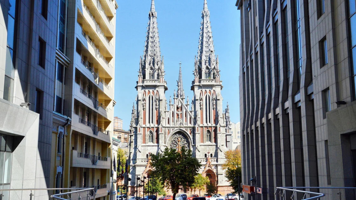 L’Ucraina restituisce la cattedrale di San Nicola alla comunità ...