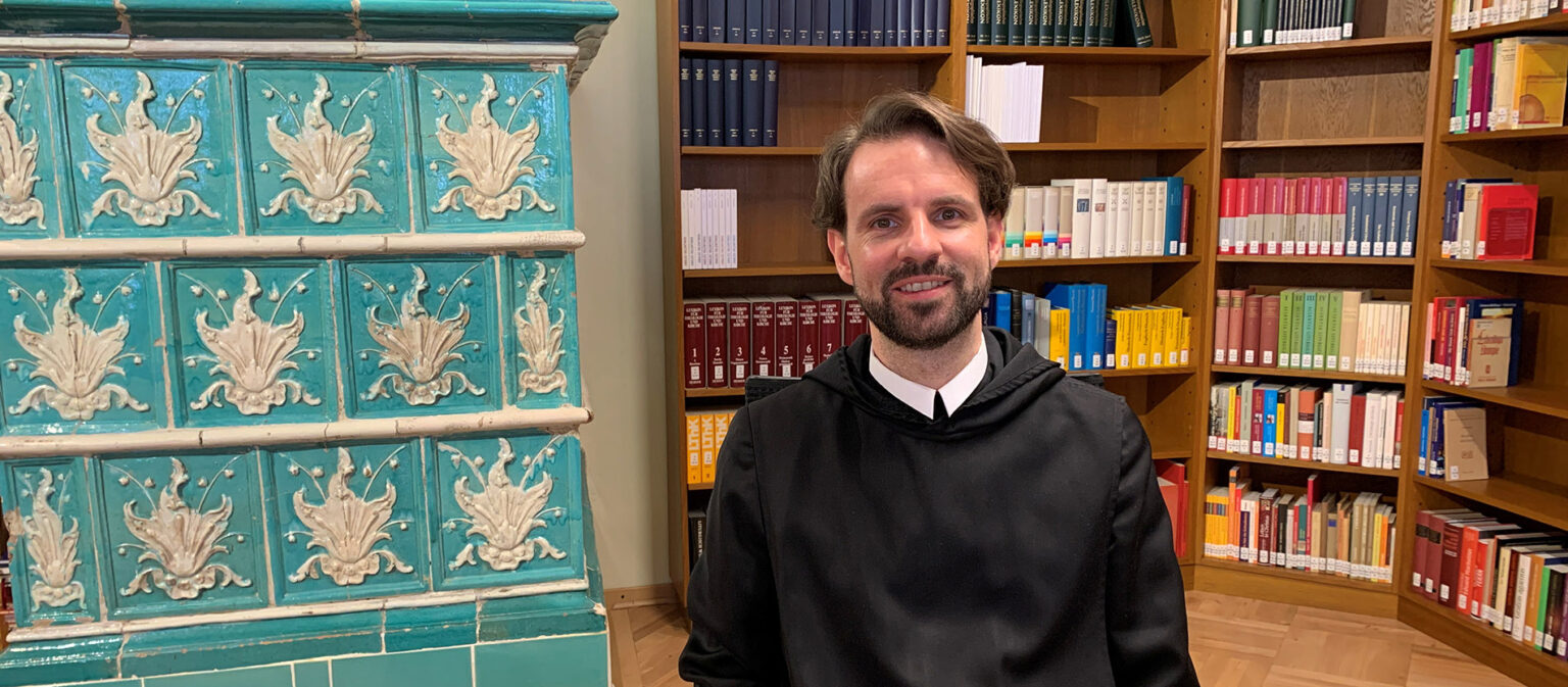 A Benedictine monk leads the German liturgical turn: «There must be a ...