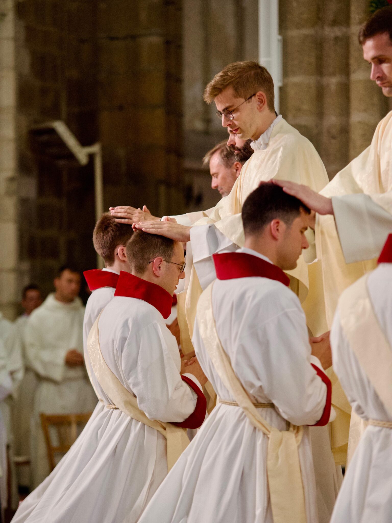 With 117 seminarians and 12 new priests: the Community of Saint Martin ...