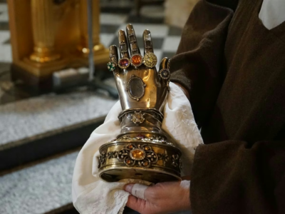 102 years later, the convent that guards the hand of Saint Teresa could ...