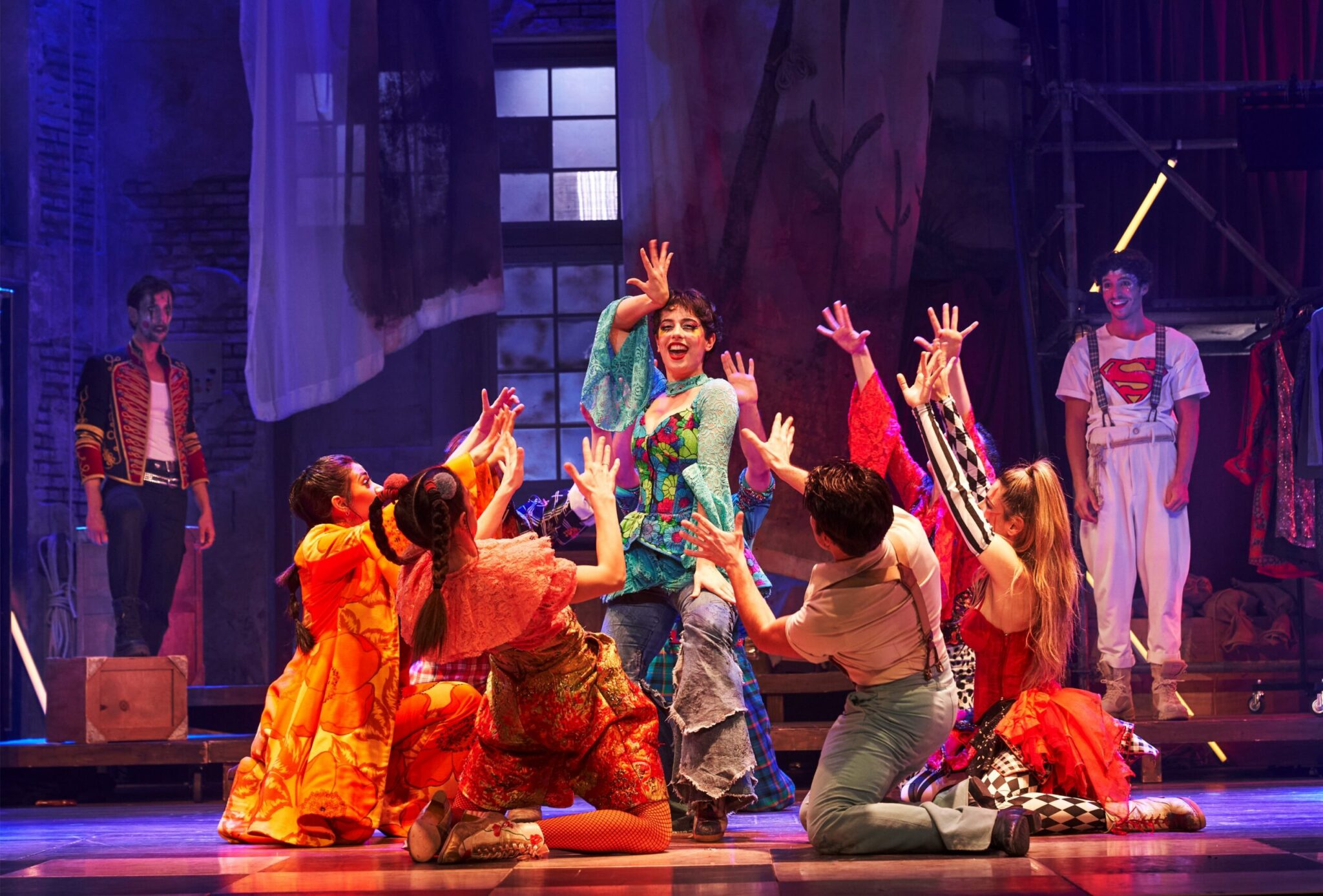 GODSPELL: Il musical di Antonio Banderas che attende Leone XIV in Plaza ...