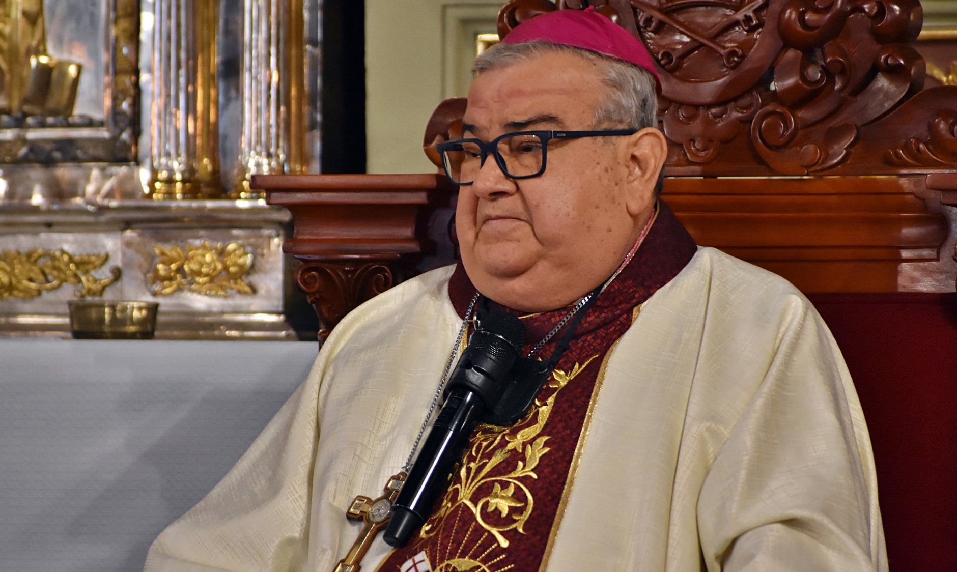 Archbishop Garfias Merlos becomes emeritus, hands over crozier to ...